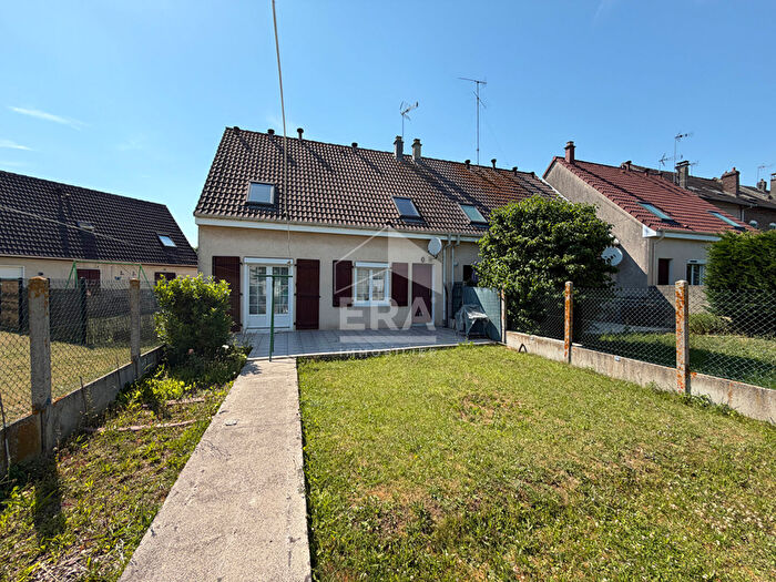 Maison 4 pièces à Tergnier, Tergnier ville, à vendre
