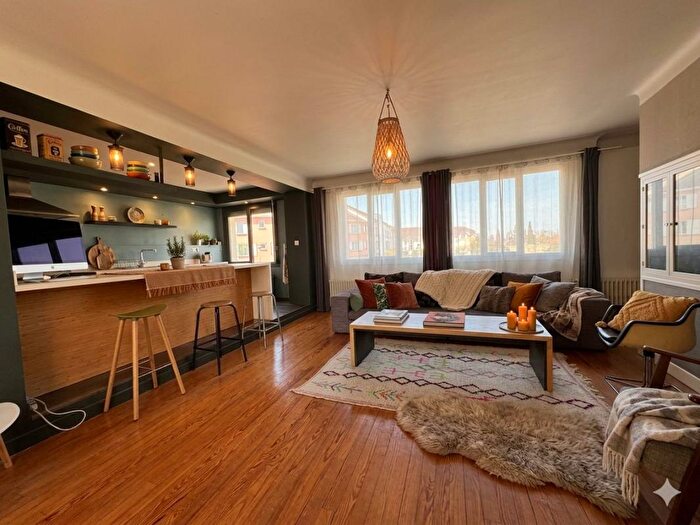 Appartement à vendre - Jurançon - 5 pièces - 4 chambres