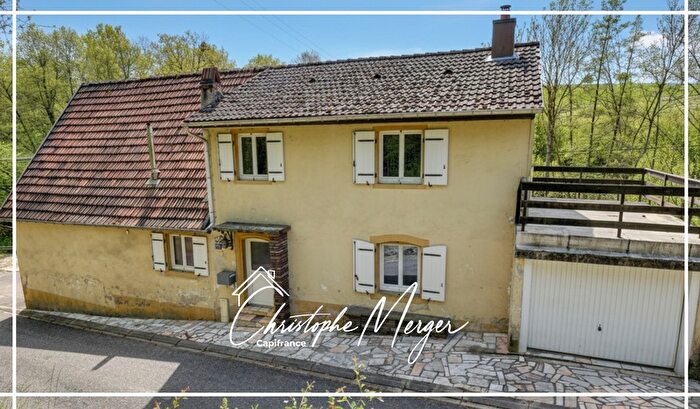 Maison à vendre - Hangviller - 5 pièces - 3 chambres