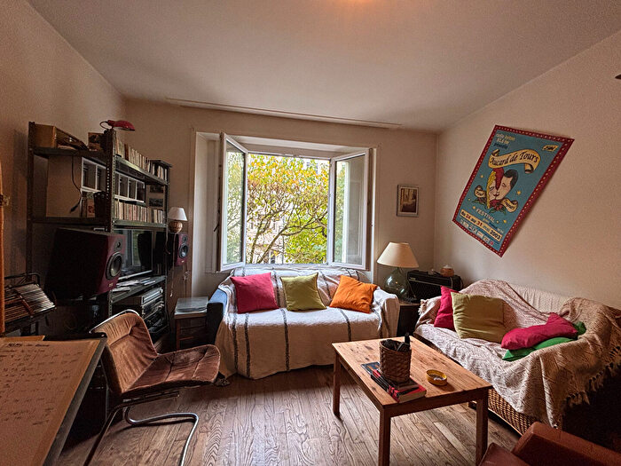 Appartement à vendre - Quartiers Centre, Saint-Hélier, Gare - 3 pièces - 2 chambres