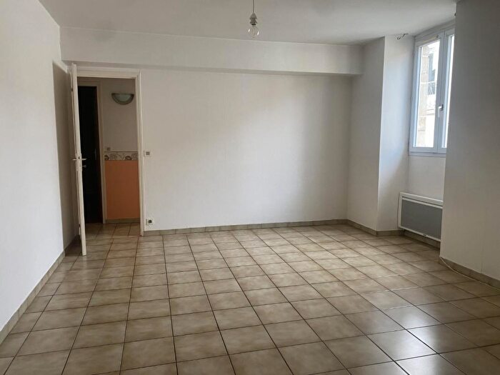 Appartement à louer - Dax, Centre-ville, Saint-Vincent - 3 pièces - 2 chambres