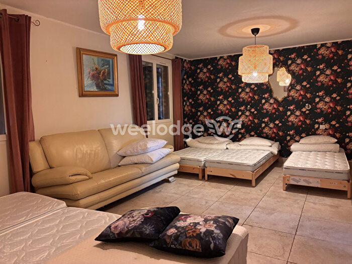 Maison à vendre - La Bastidonne - 5 pièces - 4 chambres