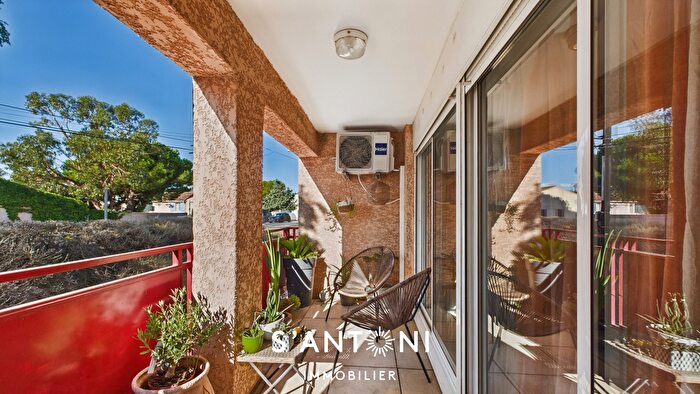 Appartement à vendre - Vias, Ville - 3 pièces - 2 chambres