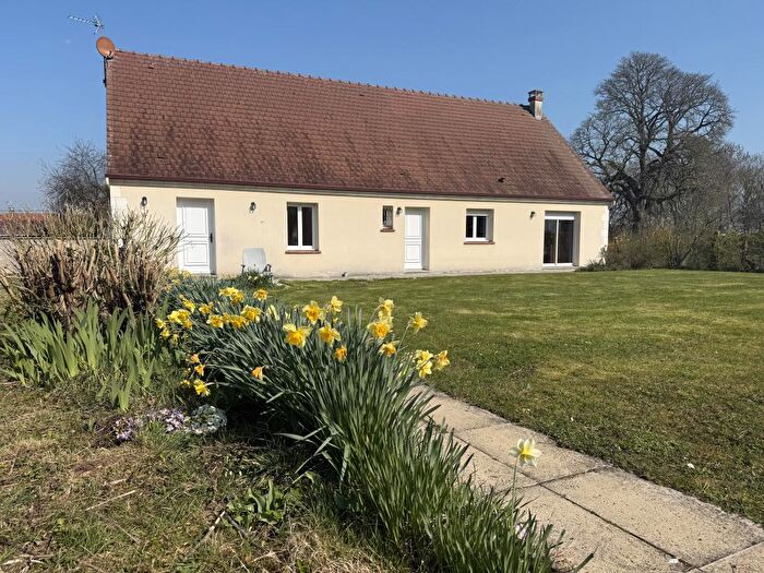 Maison à vendre - Crisolles - 4 pièces - 3 chambres