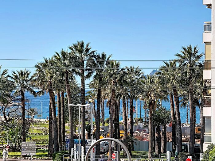 Appartement à vendre - Cannes, Pointe Croisette - 2 pièces - 1 chambre