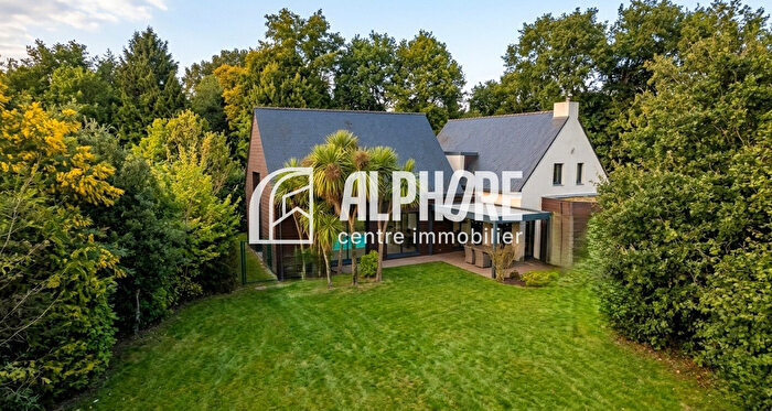 Maison à vendre - Saint-Lyphard - 8 pièces - 4 chambres