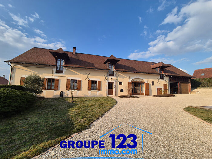 Maison à vendre - Chemilly-sur-Yonne - 5 pièces - 4 chambres