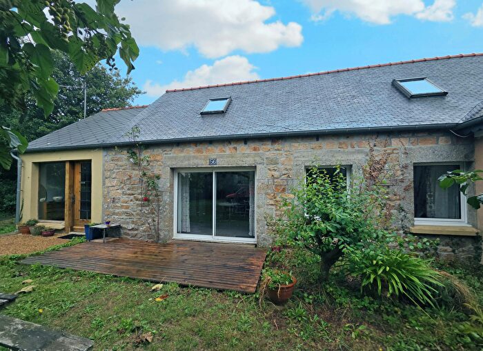 Louargat : Maison 4 pièces à louer
