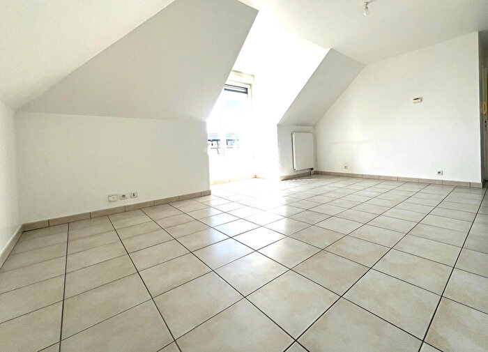 Appartement 2 pièces à louer - Montigny-le-Bretonneux, Le Village