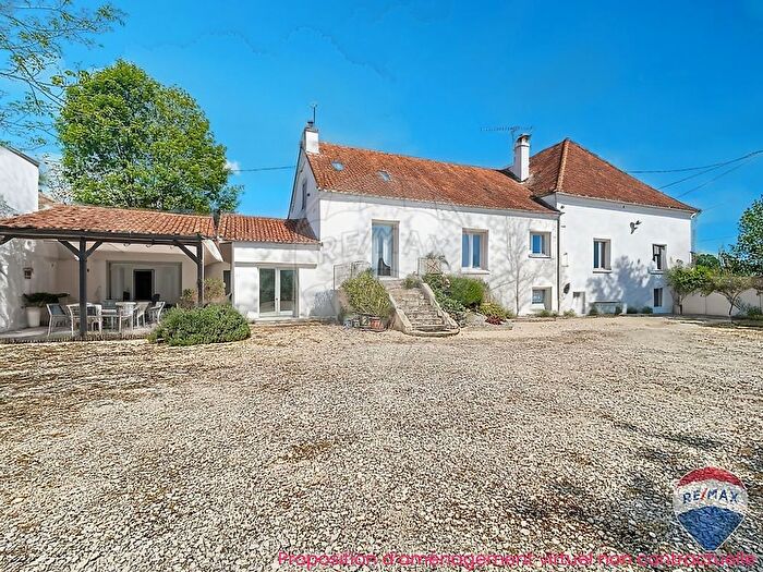 Maison à vendre - Saunières - 6 pièces - 3 chambres