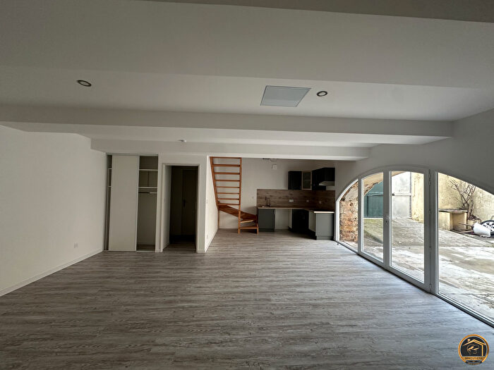 Appartement à louer - Lézignan-Corbières - 3 pièces - 2 chambres