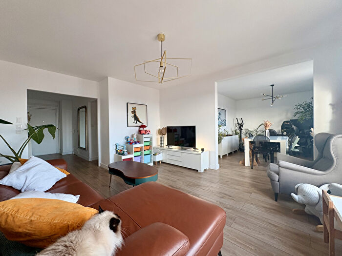 Appartement à vendre - Clermont-Ferrand, Vallières, Sallins, Poncillon - 5 pièces - 3 chambres