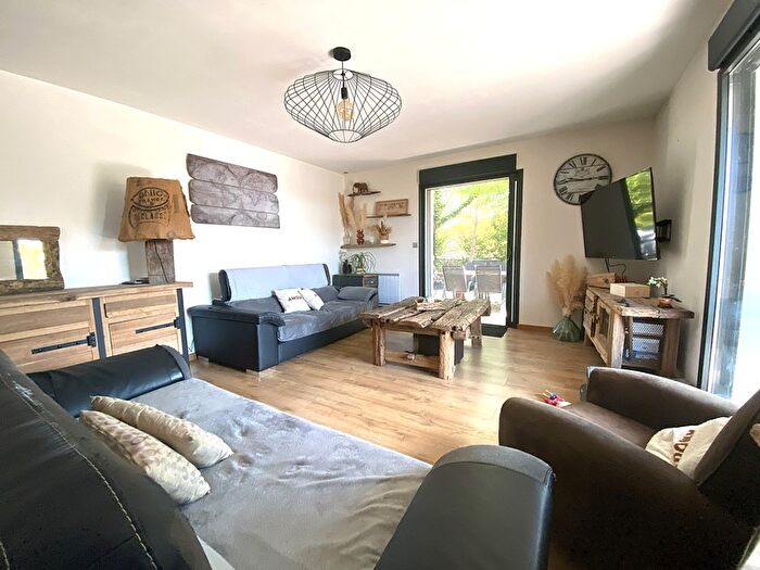 Saint-Maurice-de-Gourdans : Maison 4 pièces à vendre