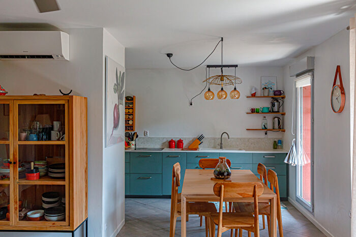 Appartement à vendre - Saint-Cyr-au-Mont-dOr - 4 pièces - 3 chambres