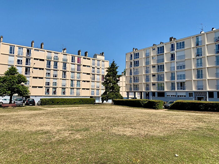 Appartement à vendre - Dreux, Centre-ville - 4 pièces - 2 chambres