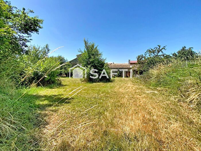 Roiffieux - Maison 8 pièces à vendre