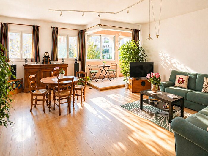 Saint-Denis : Appartement 5 pièces à vendre
