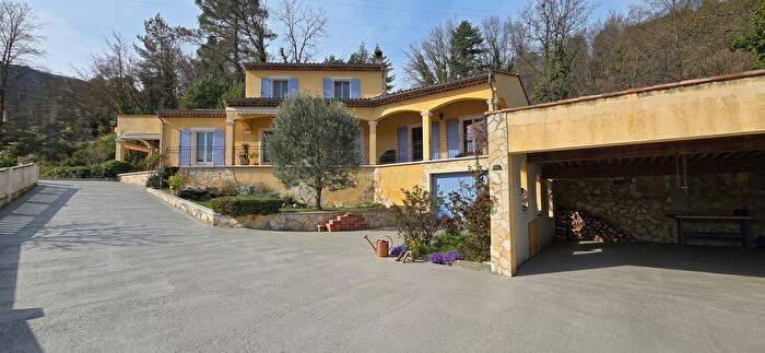 Maison à vendre - Tourrette-Levens - 6 pièces - 4 chambres