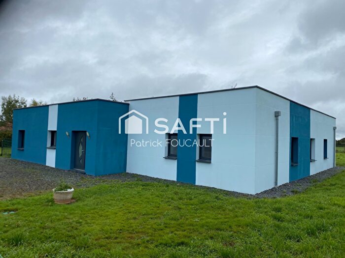 Maison à vendre - Lusignan - 8 pièces - 5 chambres