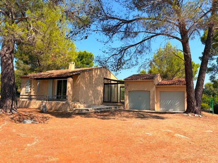 Maison 4 pièces à louer à Aups