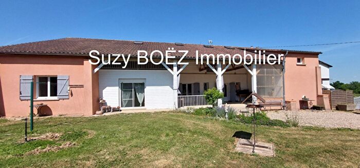 Maison 14 pièces à Casteljaloux, à vendre