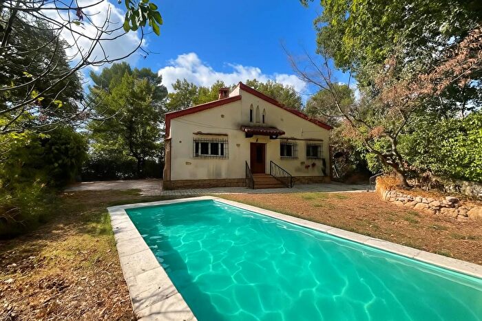 Maison à vendre - Roquefort-les-Pins - 5 pièces - 3 chambres