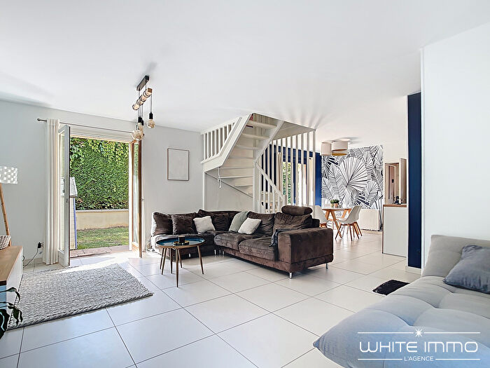 Maison à vendre - Francheville, Bel-Air, La Plaine - 5 pièces - 4 chambres