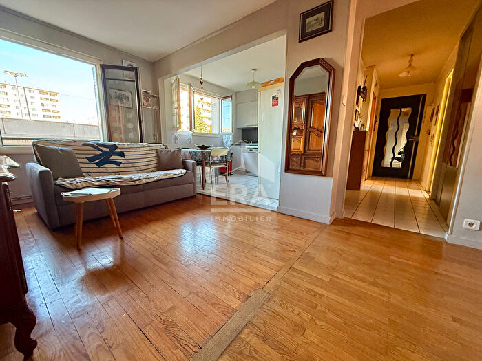 Appartement à vendre - Villeurbanne, Zola, Pressence - 3 pièces - 2 chambres