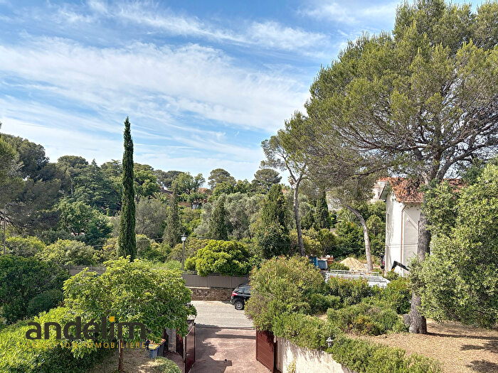 Maison à vendre - Saint-Raphaël, Plateau Notre-Dame - 7 pièces - 4 chambres