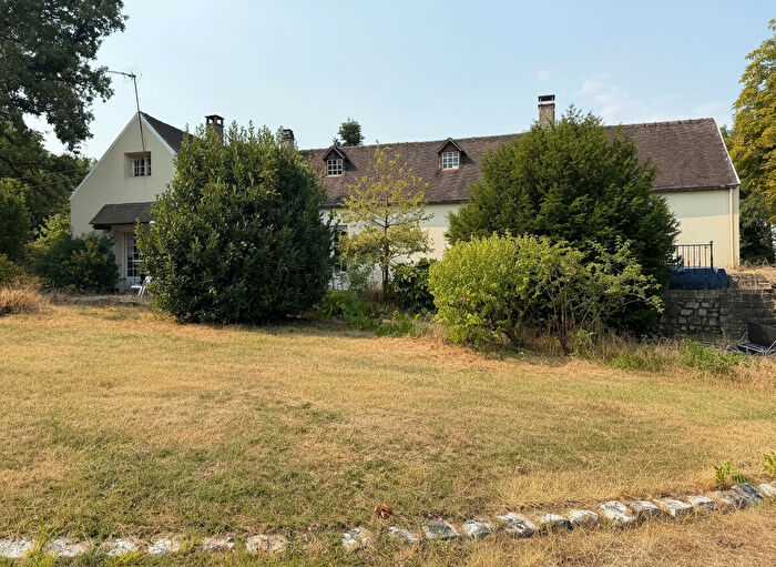 Villeneuve-sur-Auvers : Maison 4 pièces à vendre