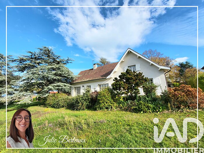 Maison à vendre - Saint-Just-Saint-Rambert, Saint-Rambert - 8 pièces - 7 chambres