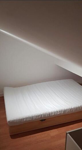 Appartement à louer - Aubervilliers, Villette, Quatre-Chemins - 1 pièce