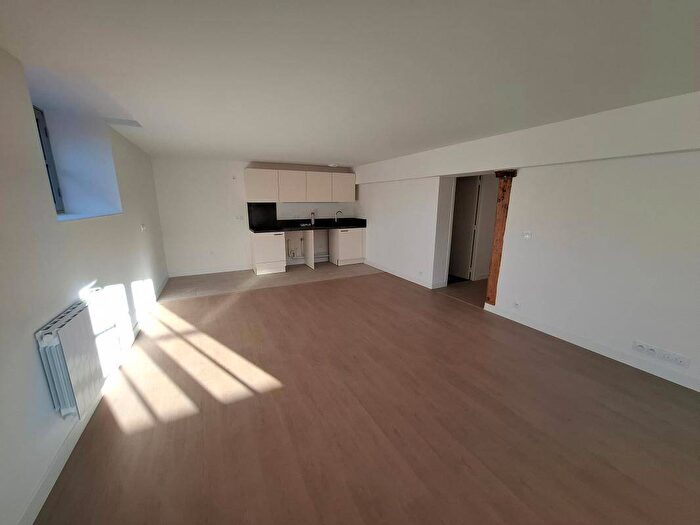 Appartement à louer - Centre Ville-Petit Margny, Compiègne - 4 pièces - 3 chambres