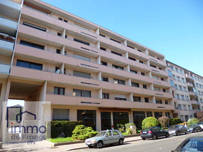 Appartement à louer - Lyon e , Sans Souci, Dauphiné - 1 pièce