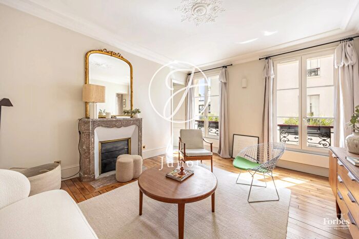 Appartement 3 pièces à vendre à Paris 7ème, Invalides