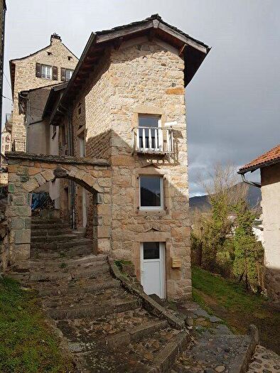 Maison 2 pièces à louer - Saint-Julien-Chapteuil