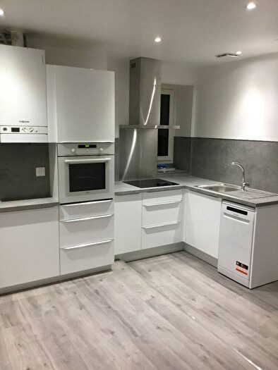 Appartement à louer - Palais de Justice-Saint Eusebe-Pont, Auxerre - 3 pièces - 2 chambres