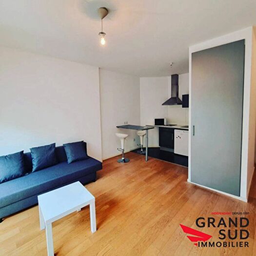 Appartement à louer - Jardin Public, Bordeaux - 1 pièce