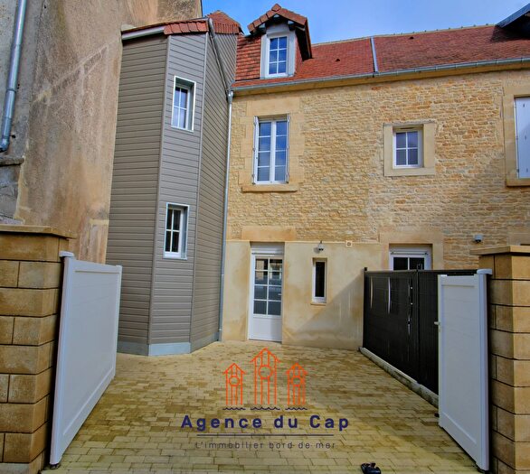 Maison à louer - Saint-Aubin-sur-Mer - 3 pièces - 2 chambres