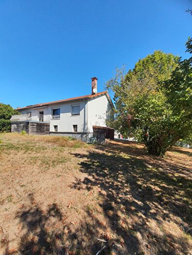 Maison 7 pièces à Nexon, à vendre