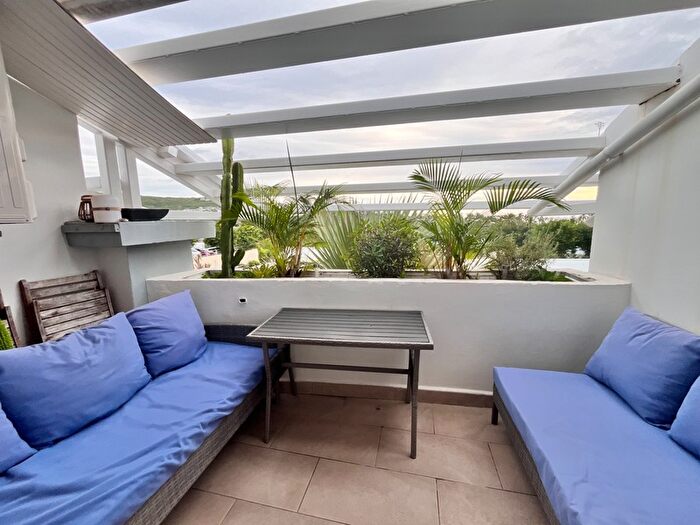 Appartement à vendre - Saint-Paul, Saint-Gilles les Bains - 1 pièce - 2 chambres