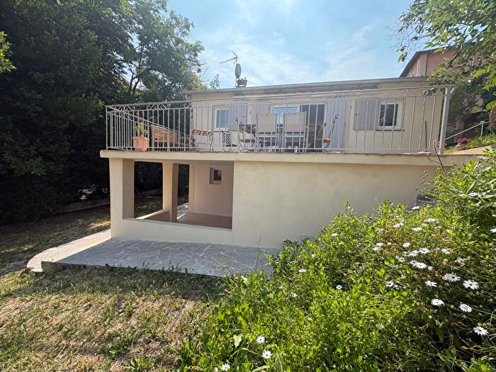 Maison 3 pièces à Cagnes-sur-Mer, Saint-Véran, Le Loup, à louer