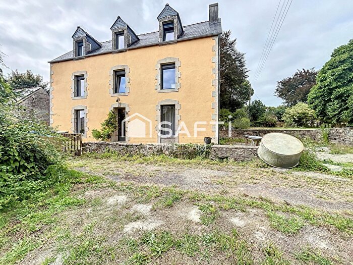 Maison à vendre - Pluguffan - 9 pièces - 6 chambres