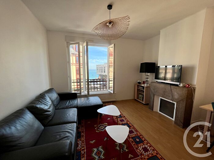 Granville, Centre-ville - Appartement 4 pièces à louer