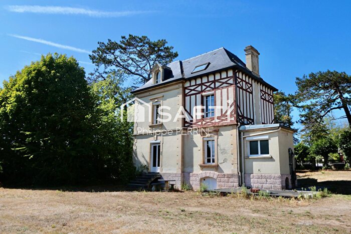 Maison 8 pièces à vendre à Douvres-la-Délivrande