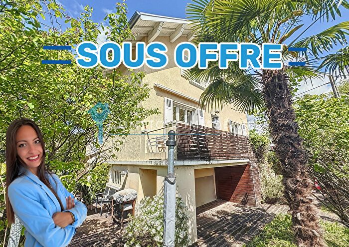 Maison à vendre - Grenoble - 6 pièces - 5 chambres