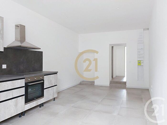 Appartement à louer - Valliguières - 3 pièces - 2 chambres