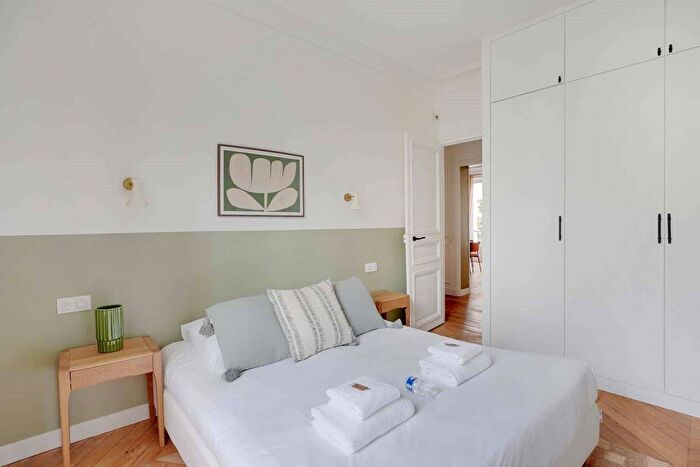 Appartement à louer - La Plaine des Sablons, Neuilly-sur-Seine - 3 pièces - 2 chambres