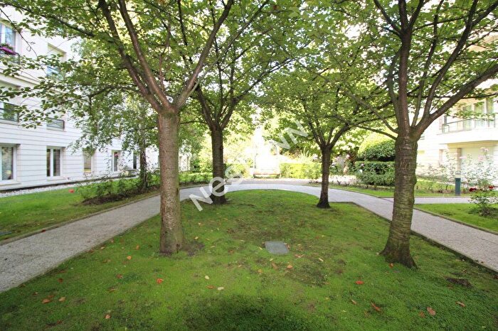 Appartement à louer - Rosiers-Lorieux, Puteaux - 5 pièces - 3 chambres