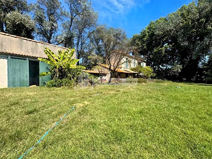 Maison à vendre - Fontvieille - 5 pièces - 3 chambres